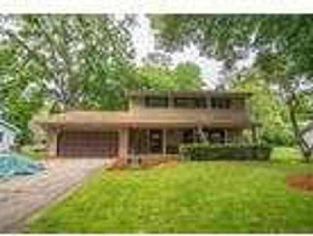 5 Bedroom 4 Bath In Madison Wisconsin 53713