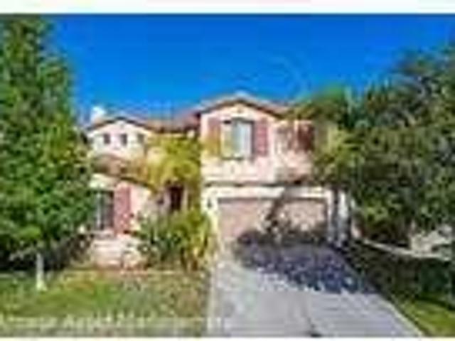 5 Bedroom 4 Bath In Lake Elsinore CA 92532
