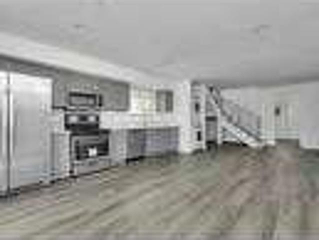 5 Bedroom 4 Bath In Los Angeles CA 90007