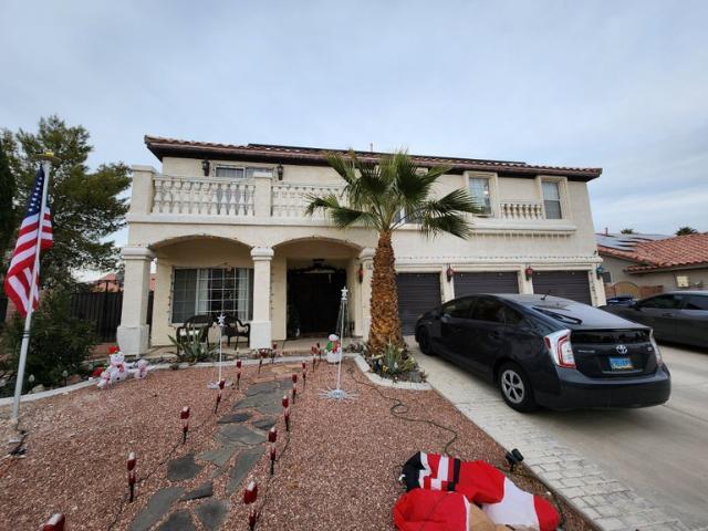 5 Bedroom, 5 Bath large house with pool and spa