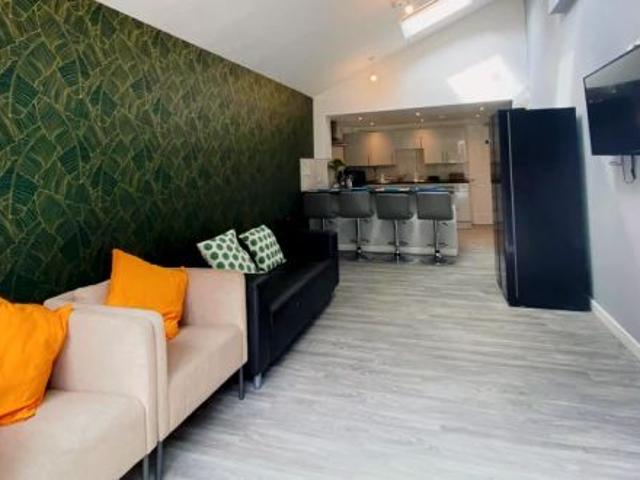 5 Bedroom