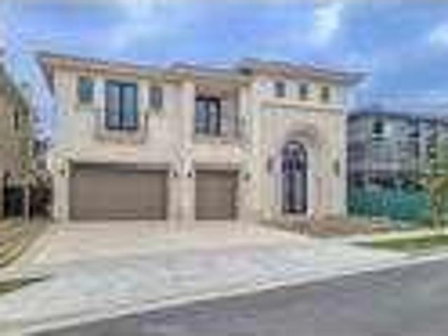 5 Bedroom 6 Bath In Huntington Beach CA 92646