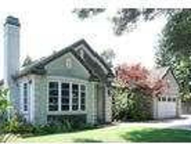 5 Bedroom 6 Bath In Los Altos CA 94022