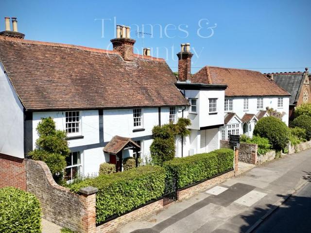 5 bedroom cottage for sale
