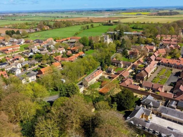 5 bedroom cottage for sale