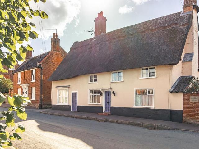 5 bedroom cottage for sale