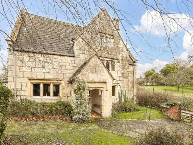 5 bedroom cottage for sale