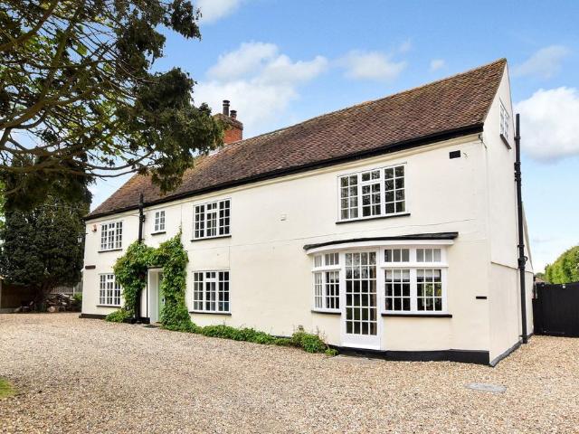 5 bedroom cottage for sale