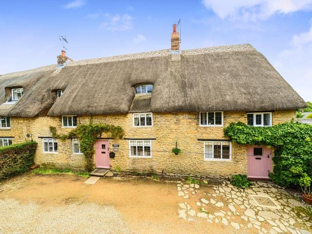 5 bedroom cottage for sale