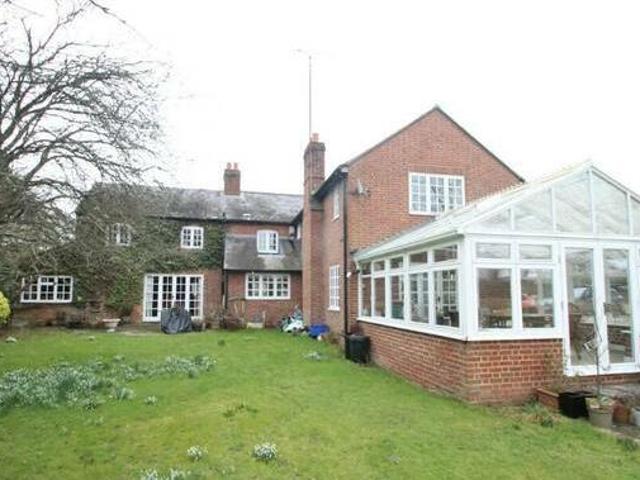 5 bedroom cottage for sale in Bath Road Hungerford Berkshire RG17 0HE RG17