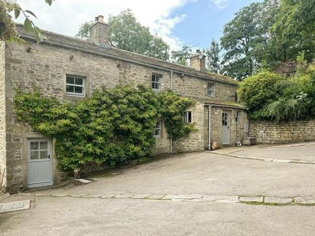 5 Bedroom Cottage For Sale In Hartlington