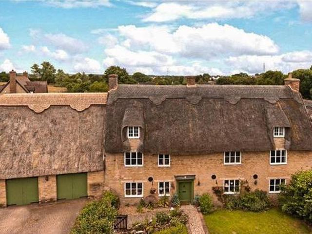 5 bedroom cottage for sale in High Street Lavendon Olney MK46