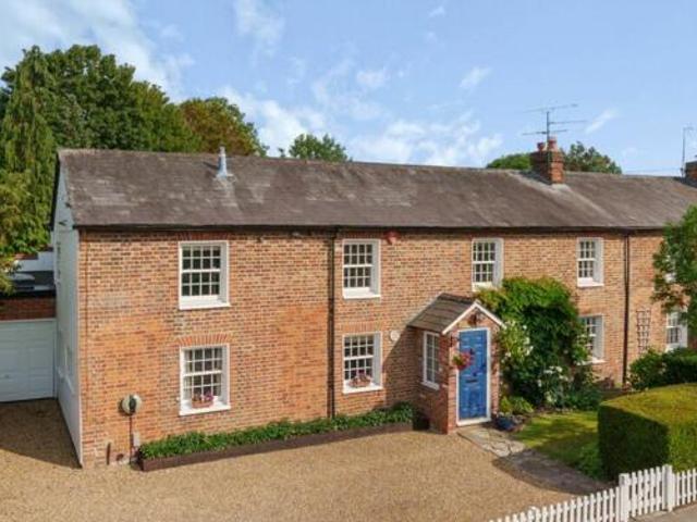 5 Bedroom Cottage For Sale In Hurst