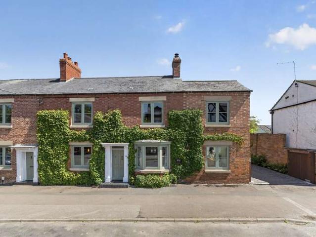 5 Bedroom Country House Character Property