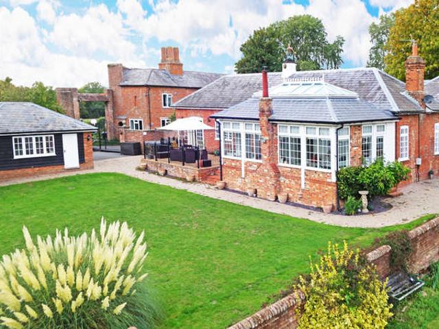 5 Bedroom Country House Character Property