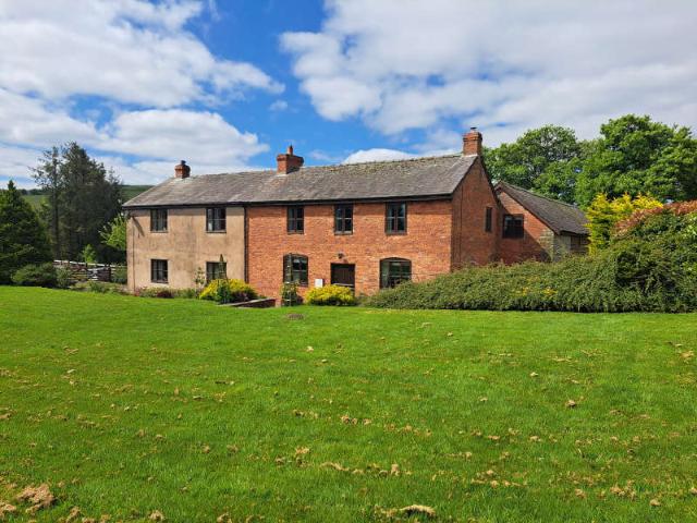 5 Bedroom Country House Character Property