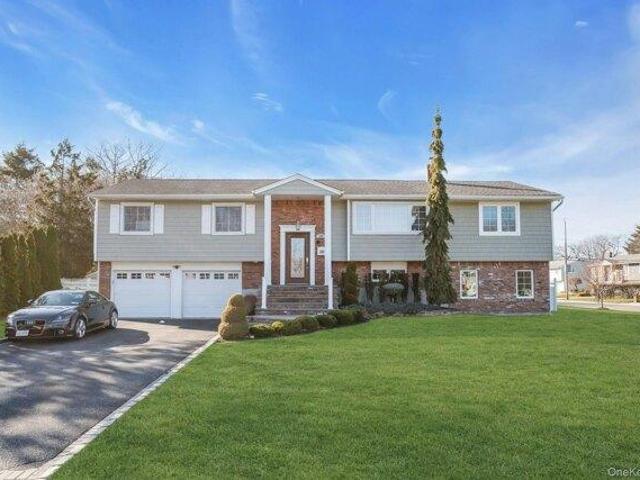 5 bedroom, Commack NY 11725 103627015
