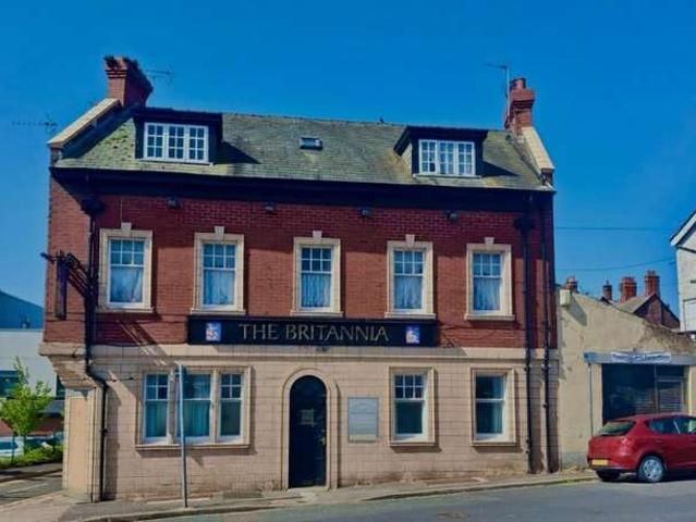 5 Bedroom Commercial Property