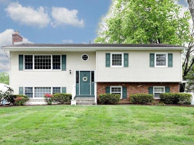 5 bedroom, Congers NY 10920 102280264