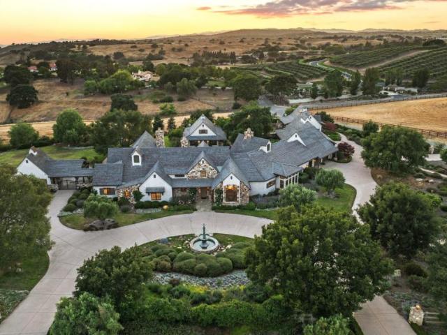 5 bedroom, CA CA 92170930