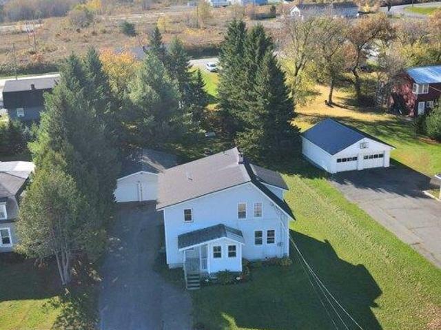 5 bedroom, Caribou ME 04736 LS103125303