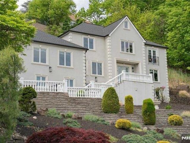 5 bedroom, Cedar Grove NJ 07009 104758448