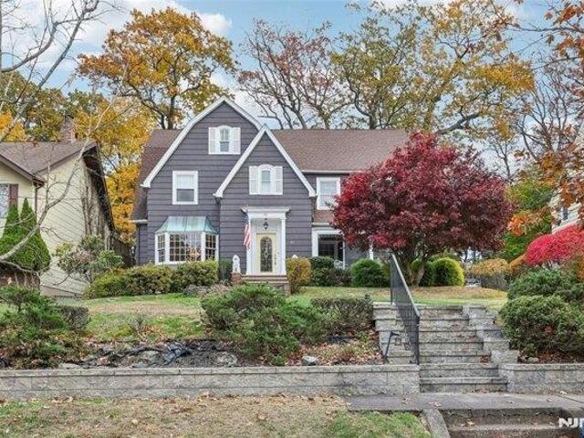 5 bedroom, Cedar Grove NJ 07009 LS96574984