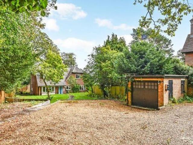 5 Bedroom Chalet For Sale In Lyndhurst