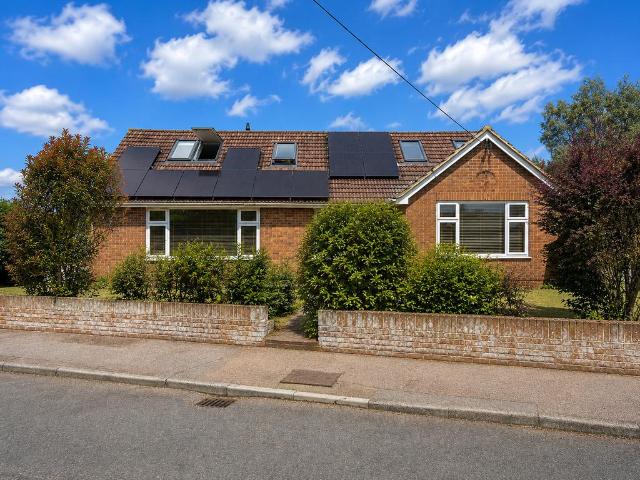 5 bedroom chalet for sale
