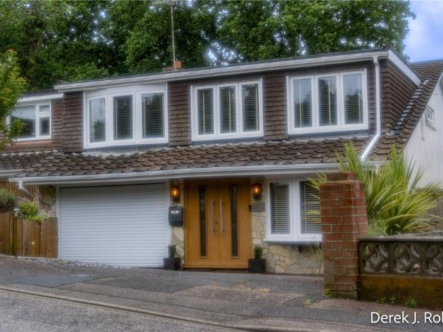 5 bedroom chalet for sale