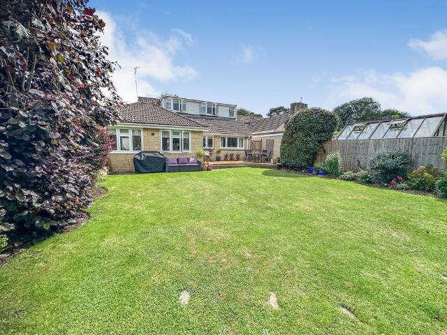 5 bedroom chalet for sale