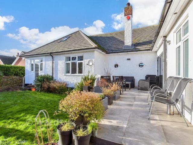 5 bedroom chalet for sale