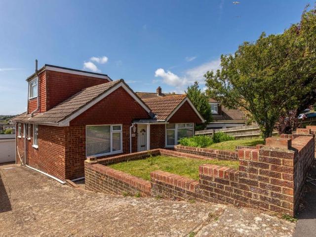 5 bedroom chalet for sale