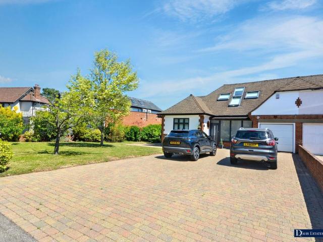 5 bedroom chalet for sale
