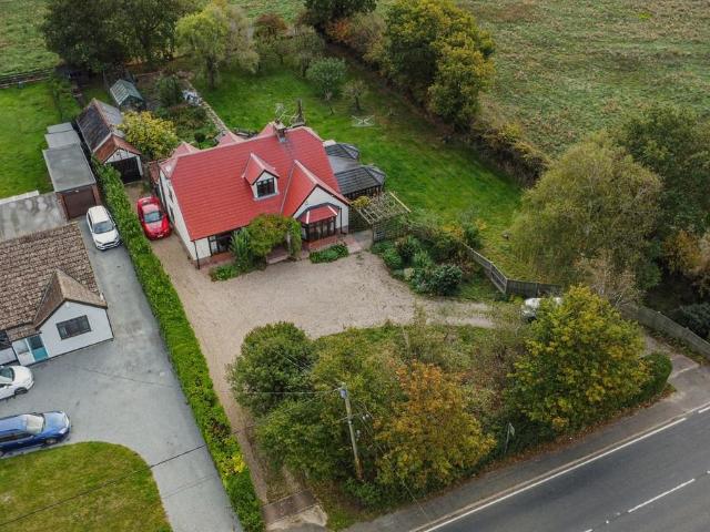 5 bedroom chalet for sale