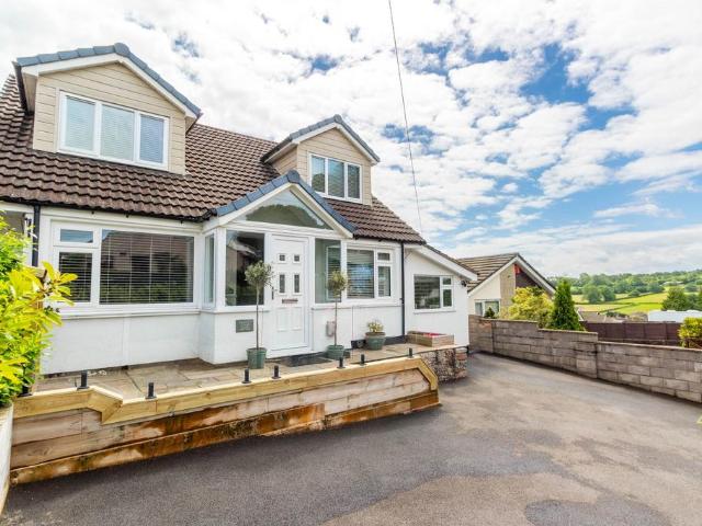 5 bedroom chalet for sale