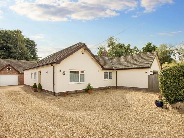 5 bedroom chalet for sale