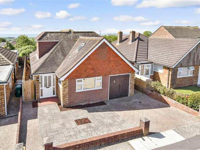 5 Bedroom Chalet House