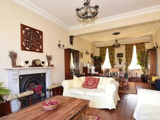 5 bedroom character property for sale in Carisbrooke Road Newport Isle of Wight PO30