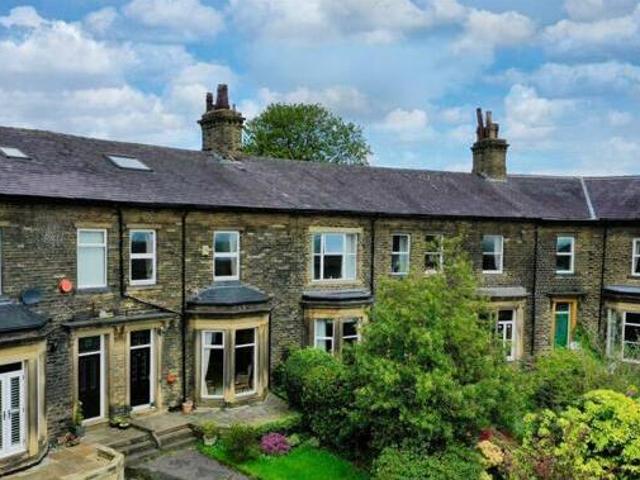 5 Bedroom Character Property For Sale In Hipperholme, Halifax