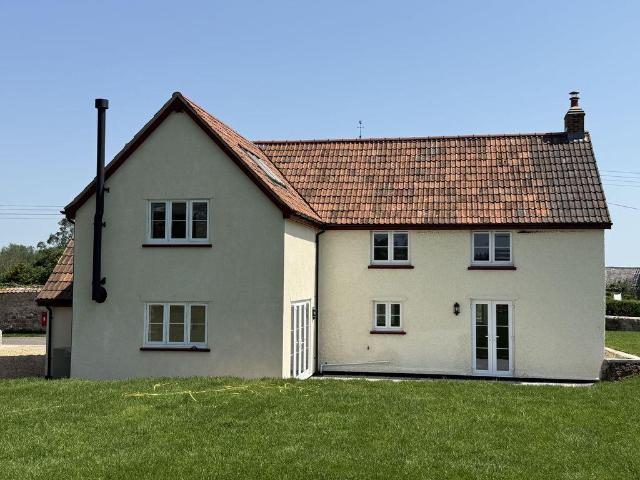5 bedroom character property to rent