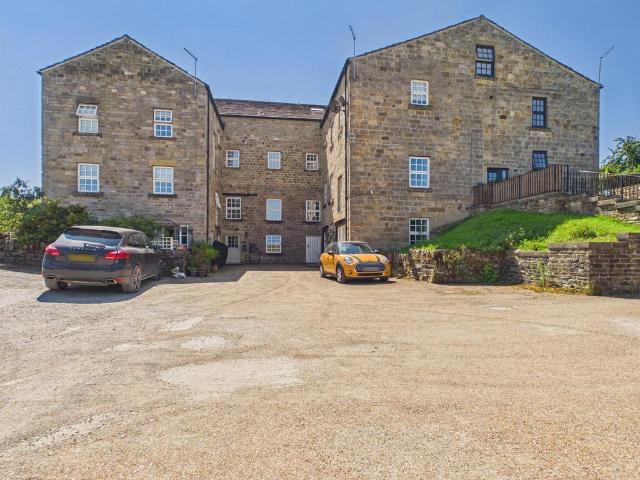 5 bedroom character property to rent
