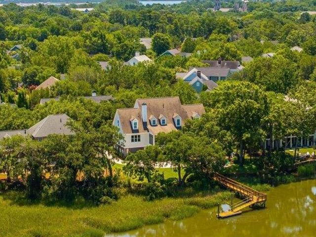 5 bedroom, Charleston SC 29492 104908592