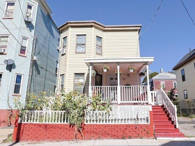 5 bedroom, Chelsea MA 02150 102343067