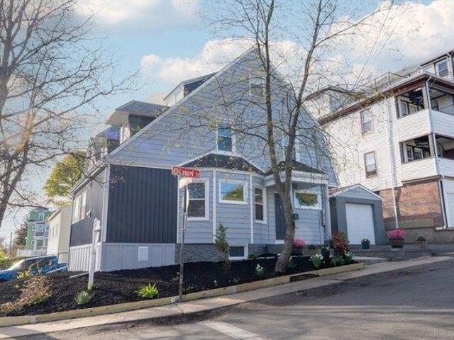 5 bedroom, Chelsea MA 02150 LS102592484