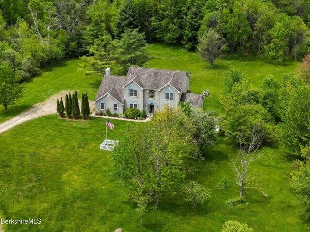 5 bedroom, Cheshire MA 01225 104994916
