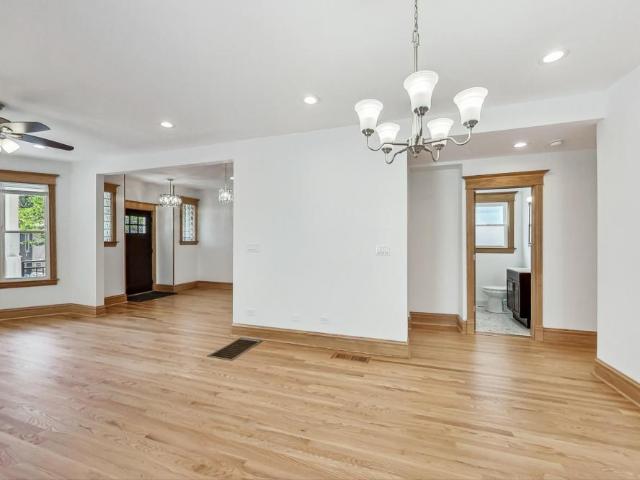 5 bedroom, Chicago IL 60625 67783429