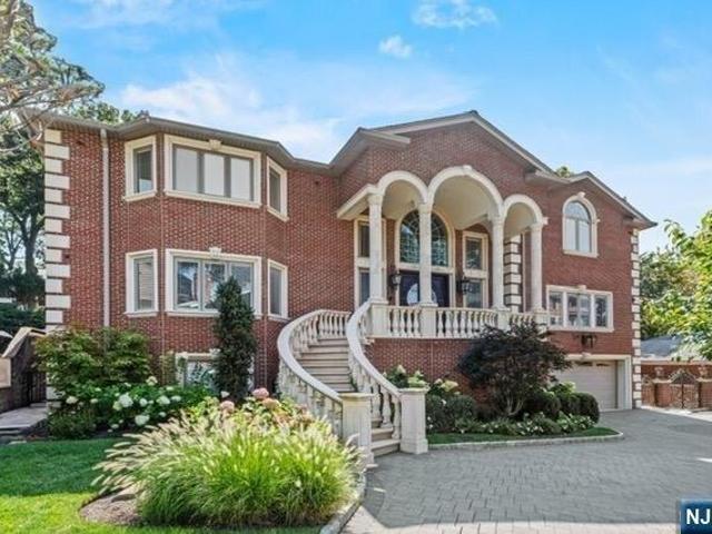 5 bedroom, Cliffside Park NJ 07010 102561001