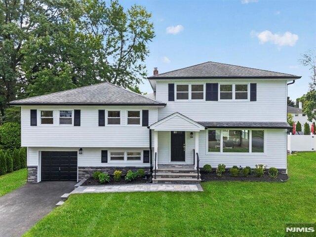 5 bedroom, Clifton NJ 07013 105497258