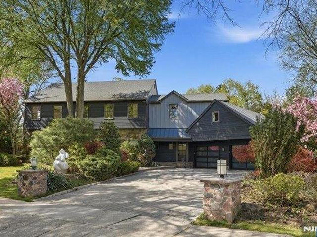 5 bedroom, Closter NJ 07624 102216340